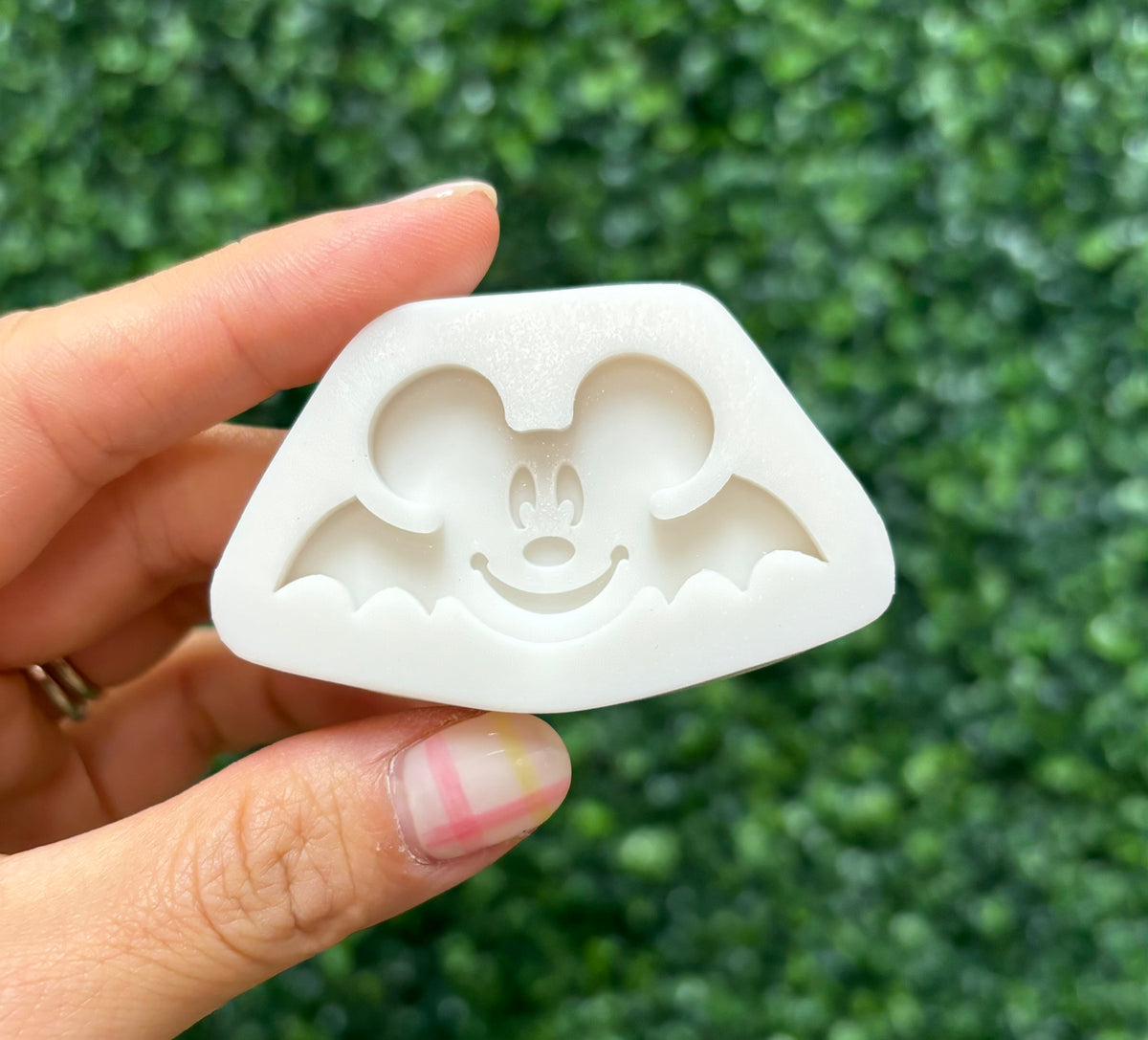 Mouse Bat – Bean and Butter