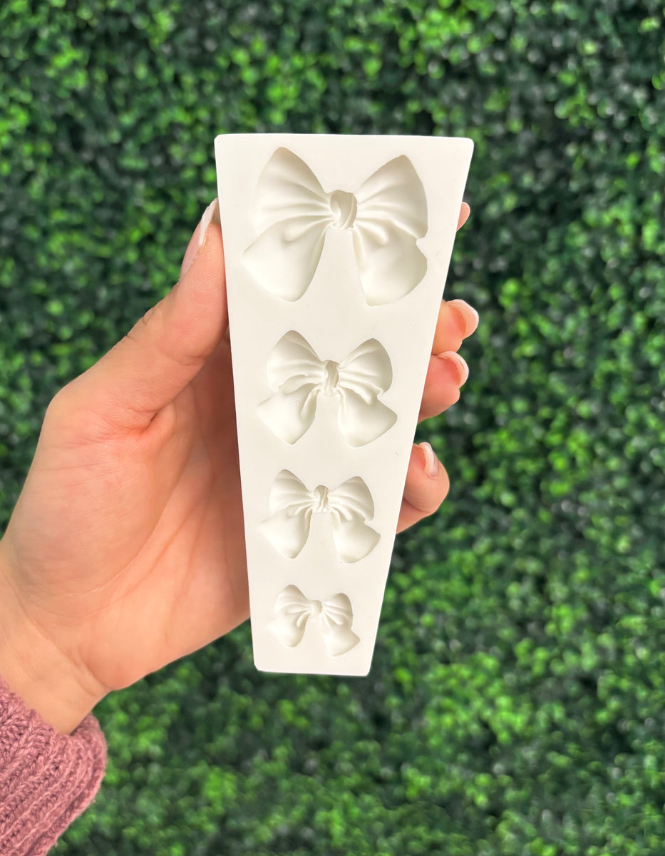 Bows 4 Sizes – Bean and Butter